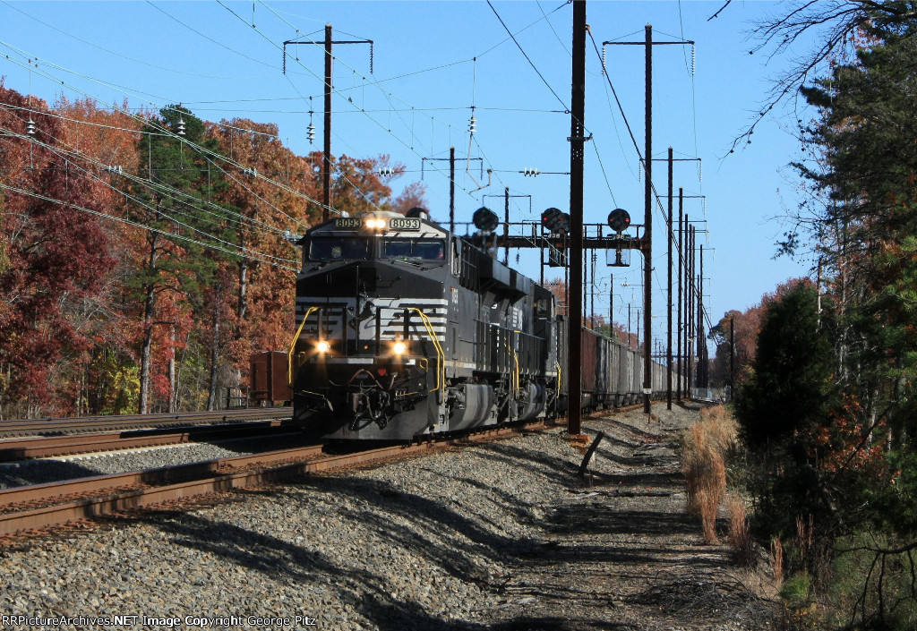 NS 8093 and loaded coal train 862